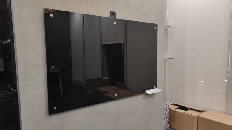 Glassboard Papan Tulis Kaca Hitam 120×240 5mm | Hanakoboard.com